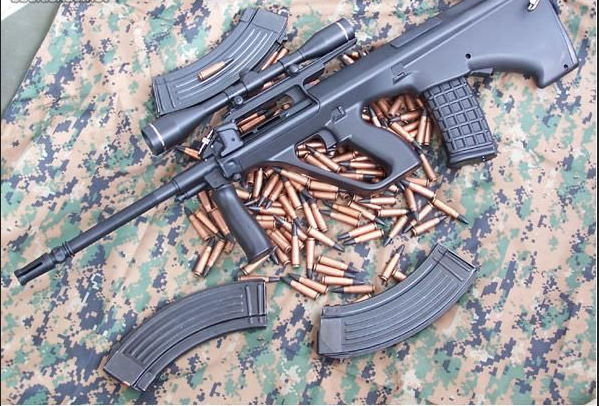 【男人枪】江湖杀手-AUG突击步枪 - 武库通行证上线 - CSGO官方网站 - 反恐精英：全球攻势